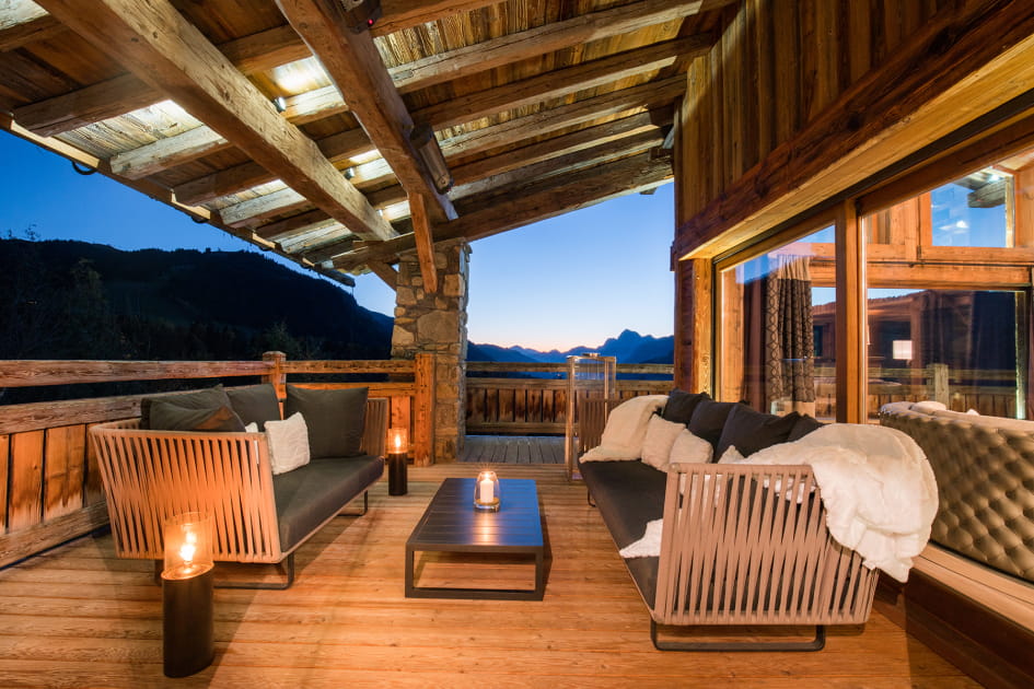 location pour shooting photos et tournages de ce vaste Chalet en bois ...